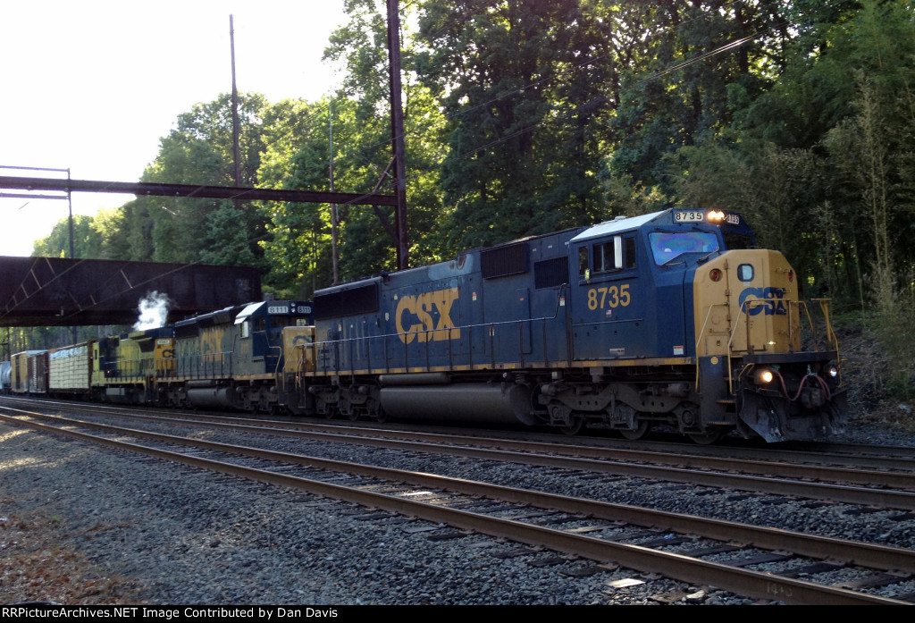 CSX SD60I 8735, CSX SD40-2 8111 and CSX B40-8 5961 on Q409-04